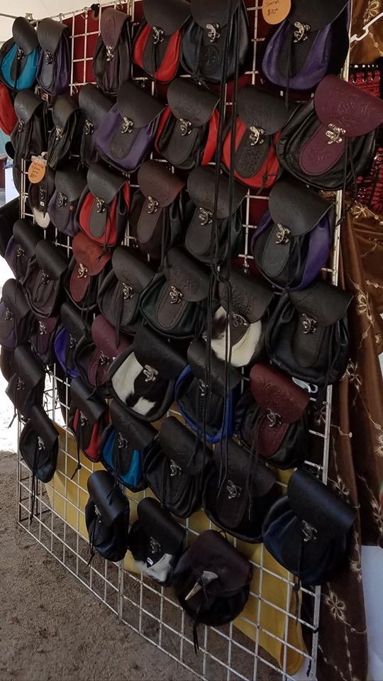 Wolf Den Leather – Leather Goods and Renaissance Clothes